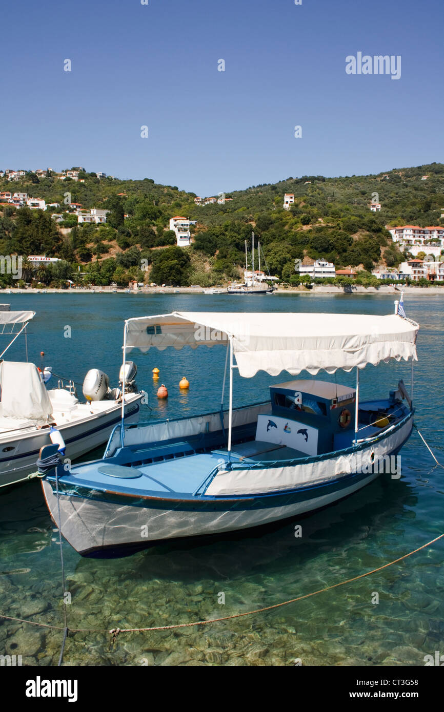 Caiques hi-res stock photography and images - Alamy