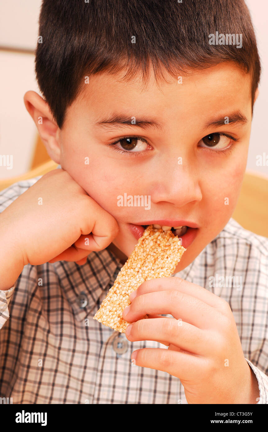 Snacking bars hi-res stock photography and images - Alamy