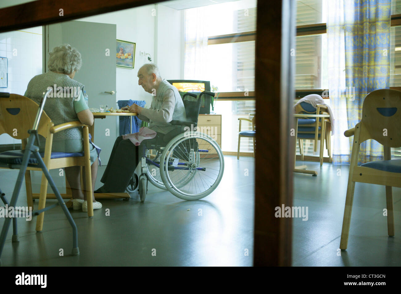 ELDERLY HOSPITAL PATIENT Stock Photo - Alamy