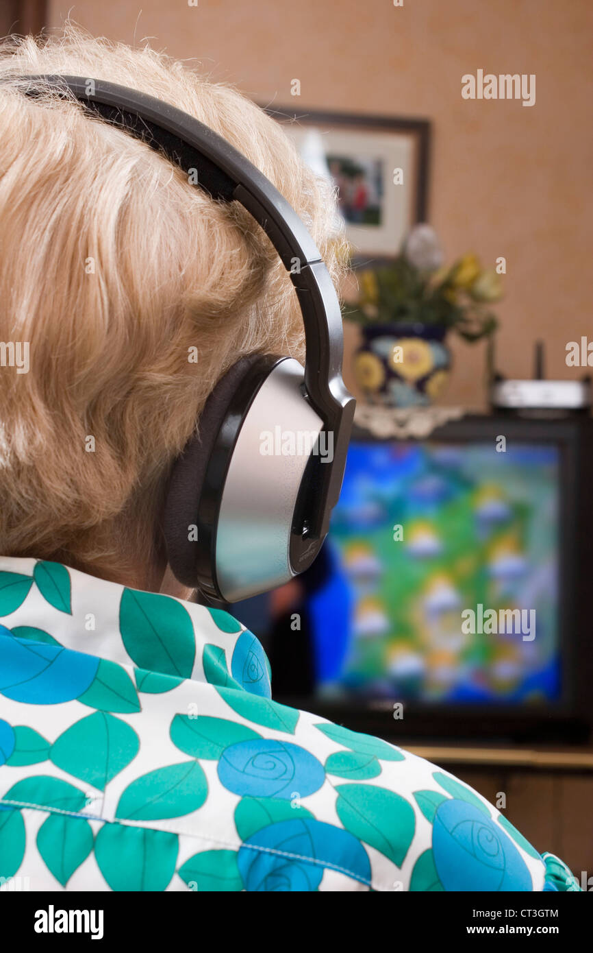 Hard of hearing tv hi-res stock photography and images - Alamy