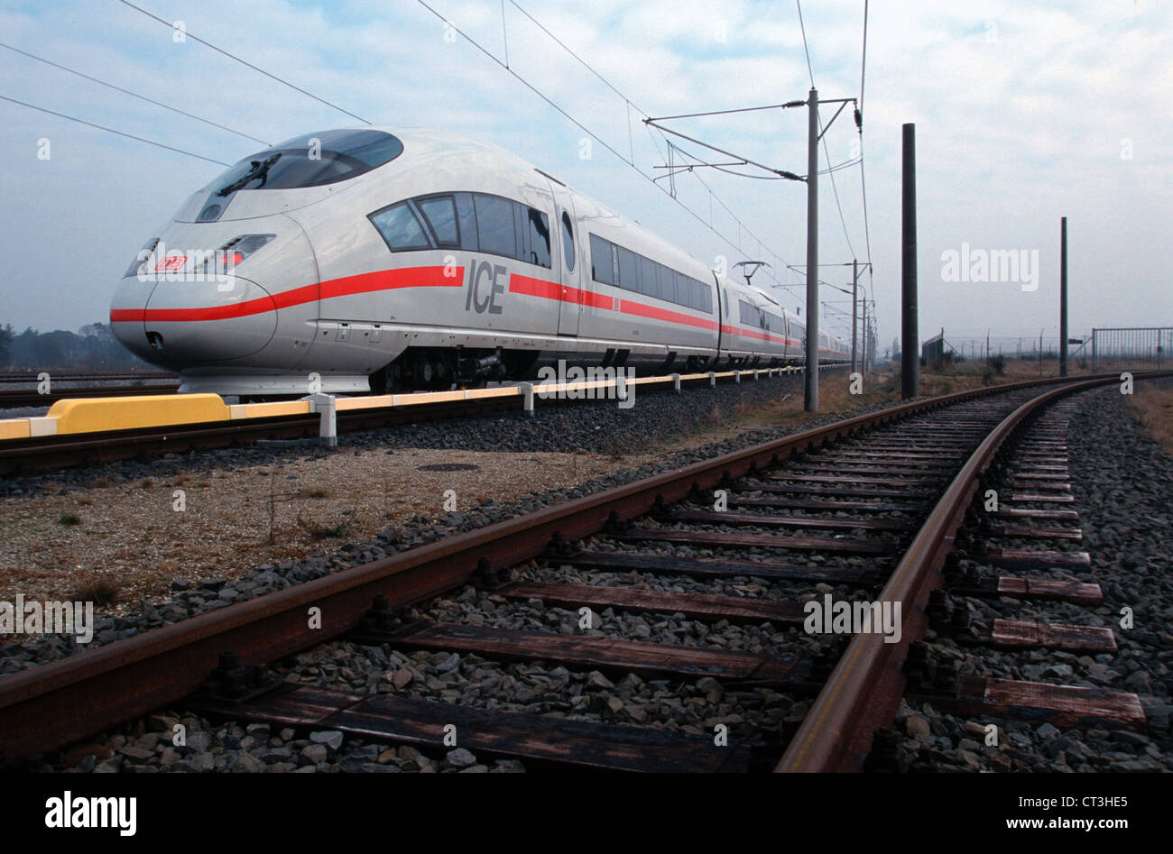 Military rail systems hi-res stock photography and images - Alamy