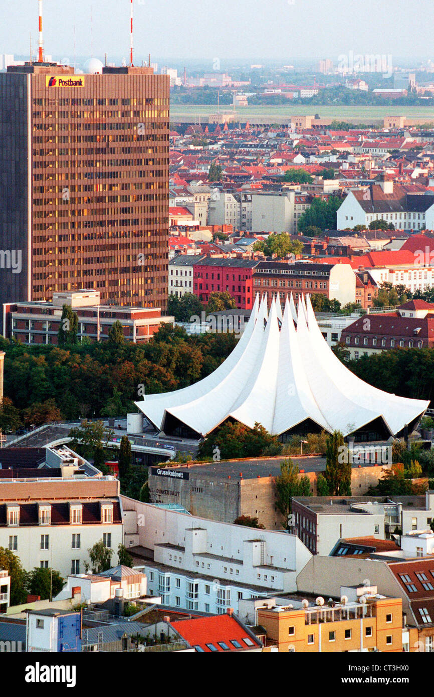 At tempodrom berlin hi-res stock photography and images - Alamy