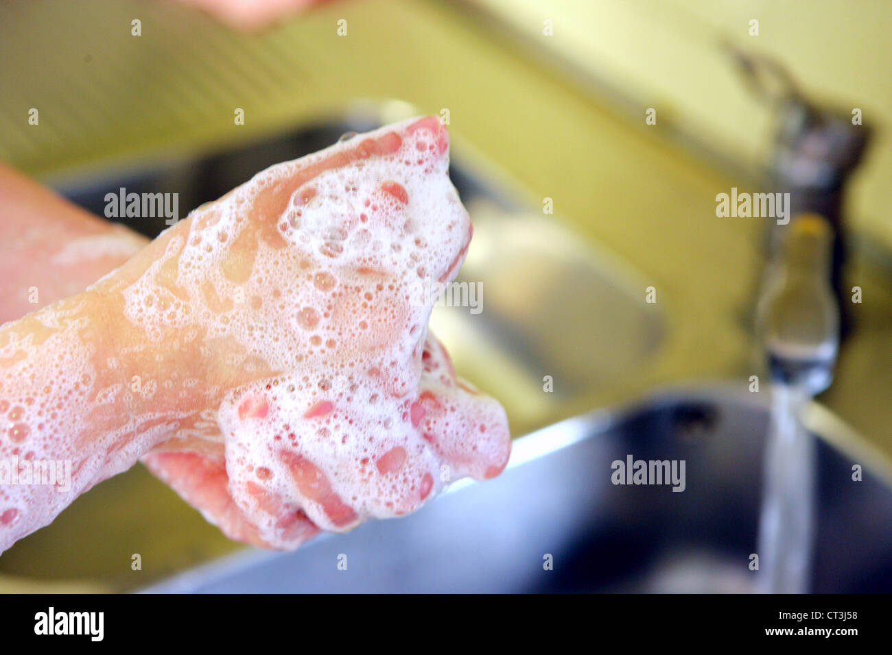 HAND WASHING IN HOSPITAL Stock Photo - Alamy
