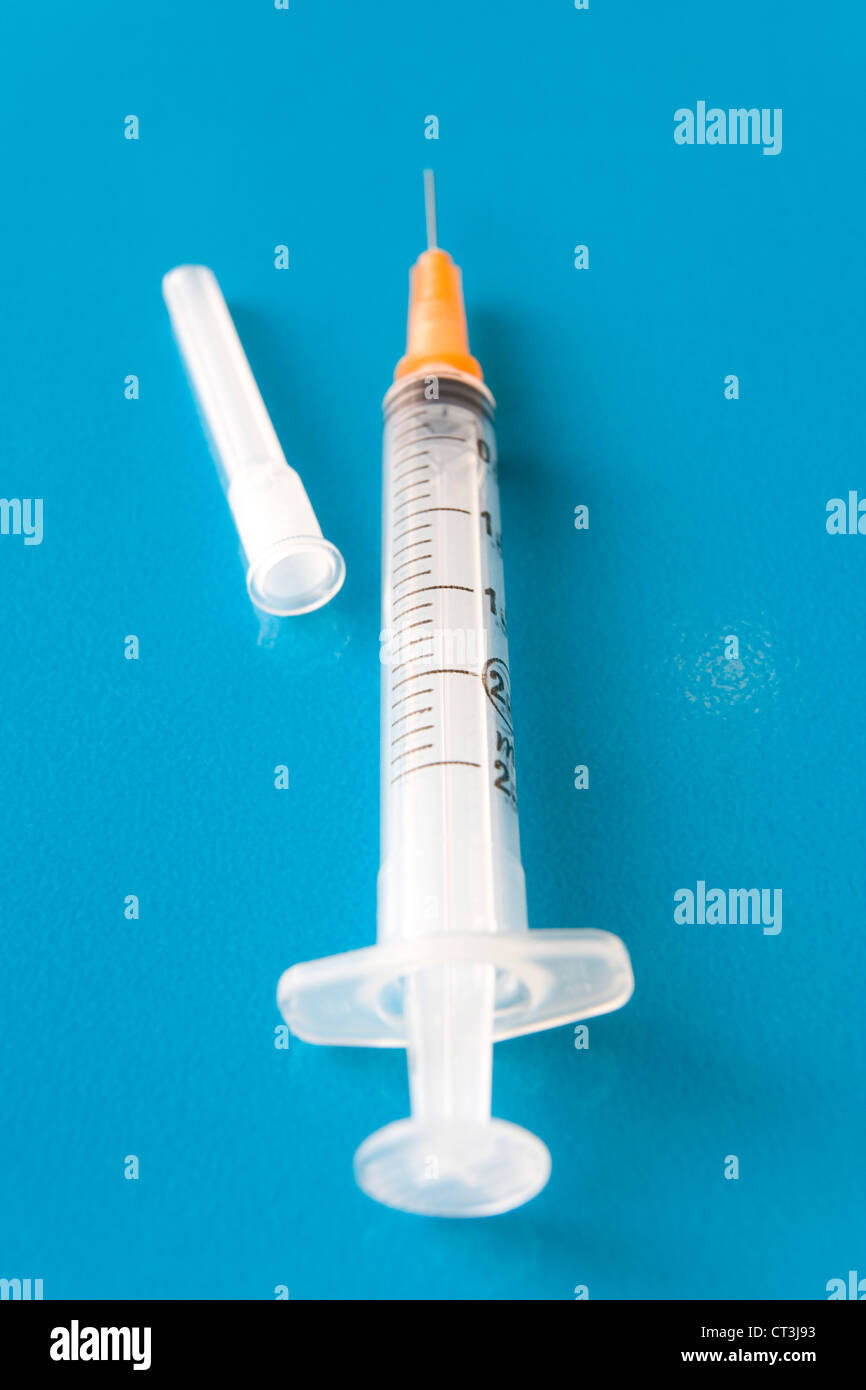 Syringe device hi-res stock photography and images - Alamy