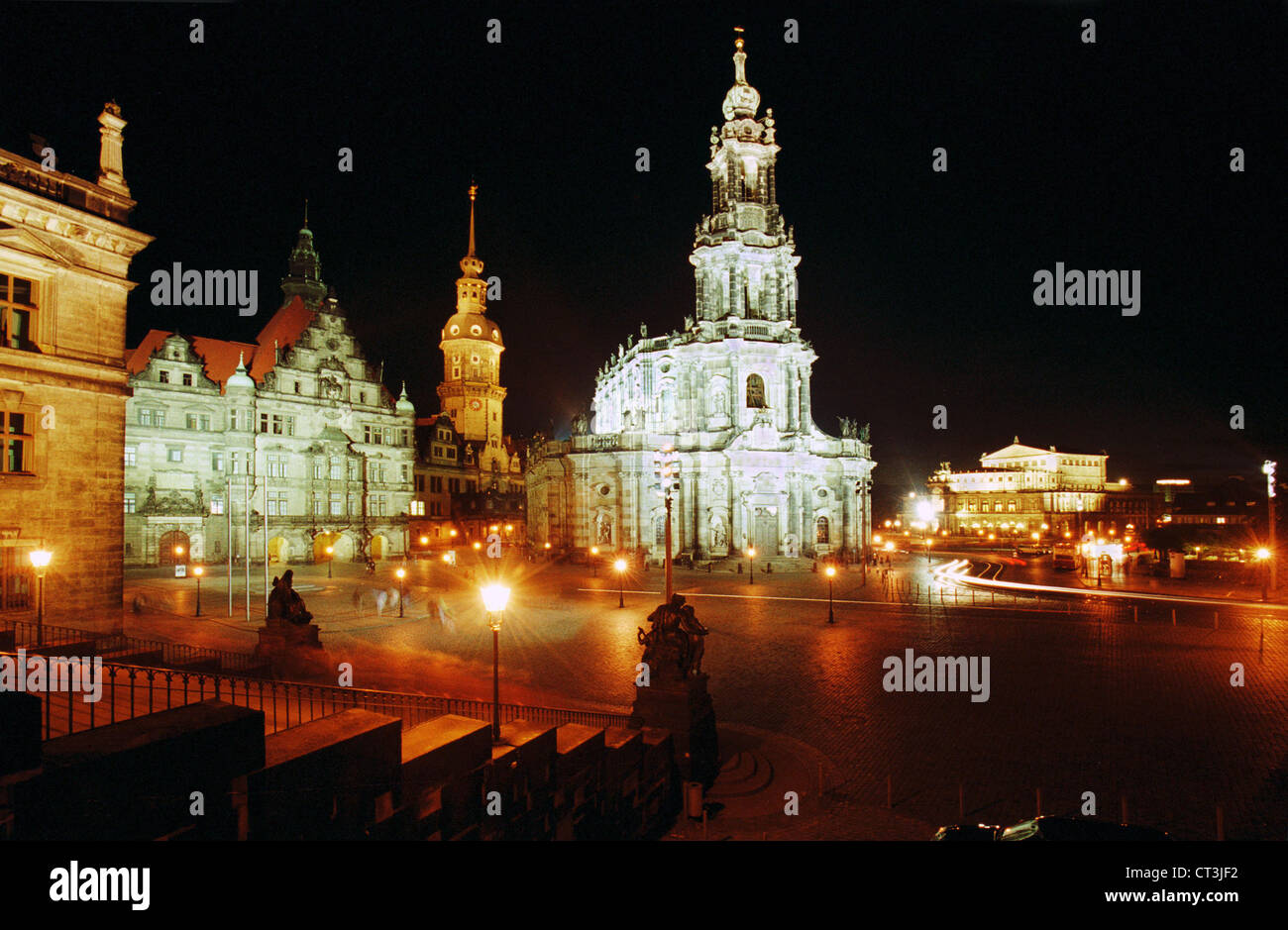 Court church dresden hi-res stock photography and images - Alamy