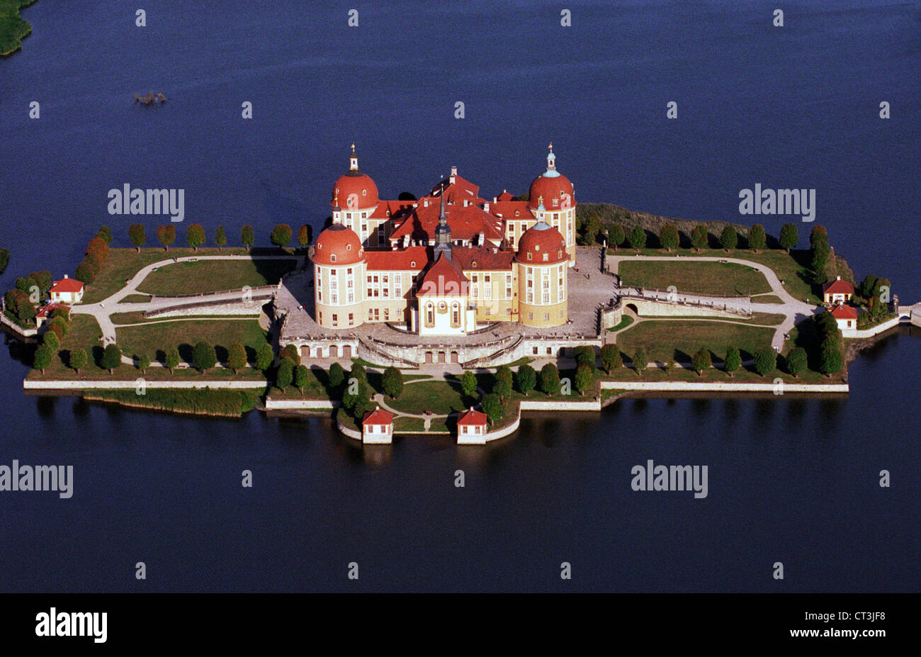 Moritzburg castle aerial hi-res stock photography and images - Alamy