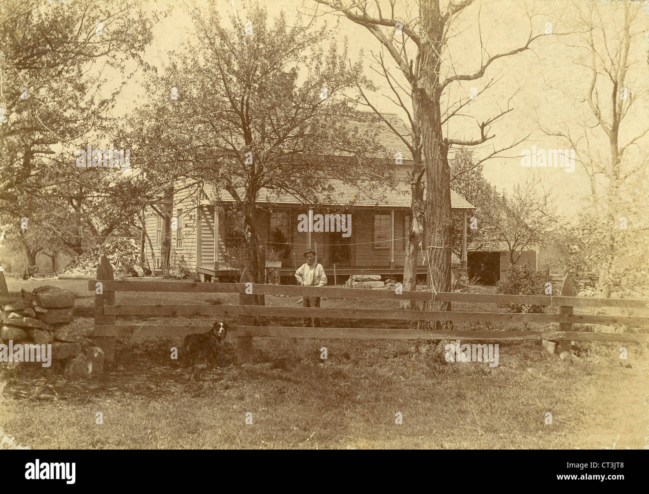 Circa 1890s antique photograph, New England farmhouse Stock Photo - Alamy