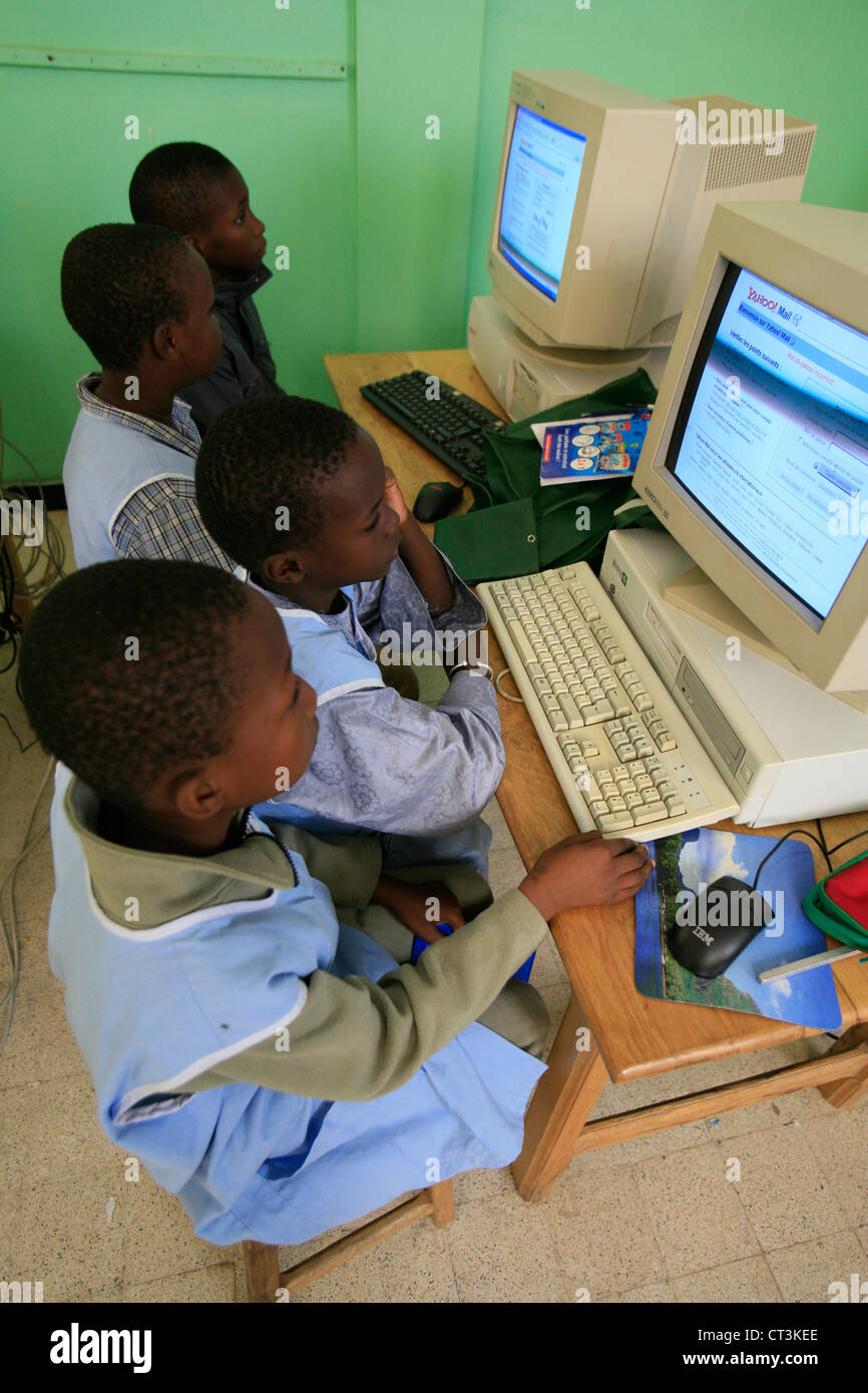 School africa technology hi-res stock photography and images - Alamy