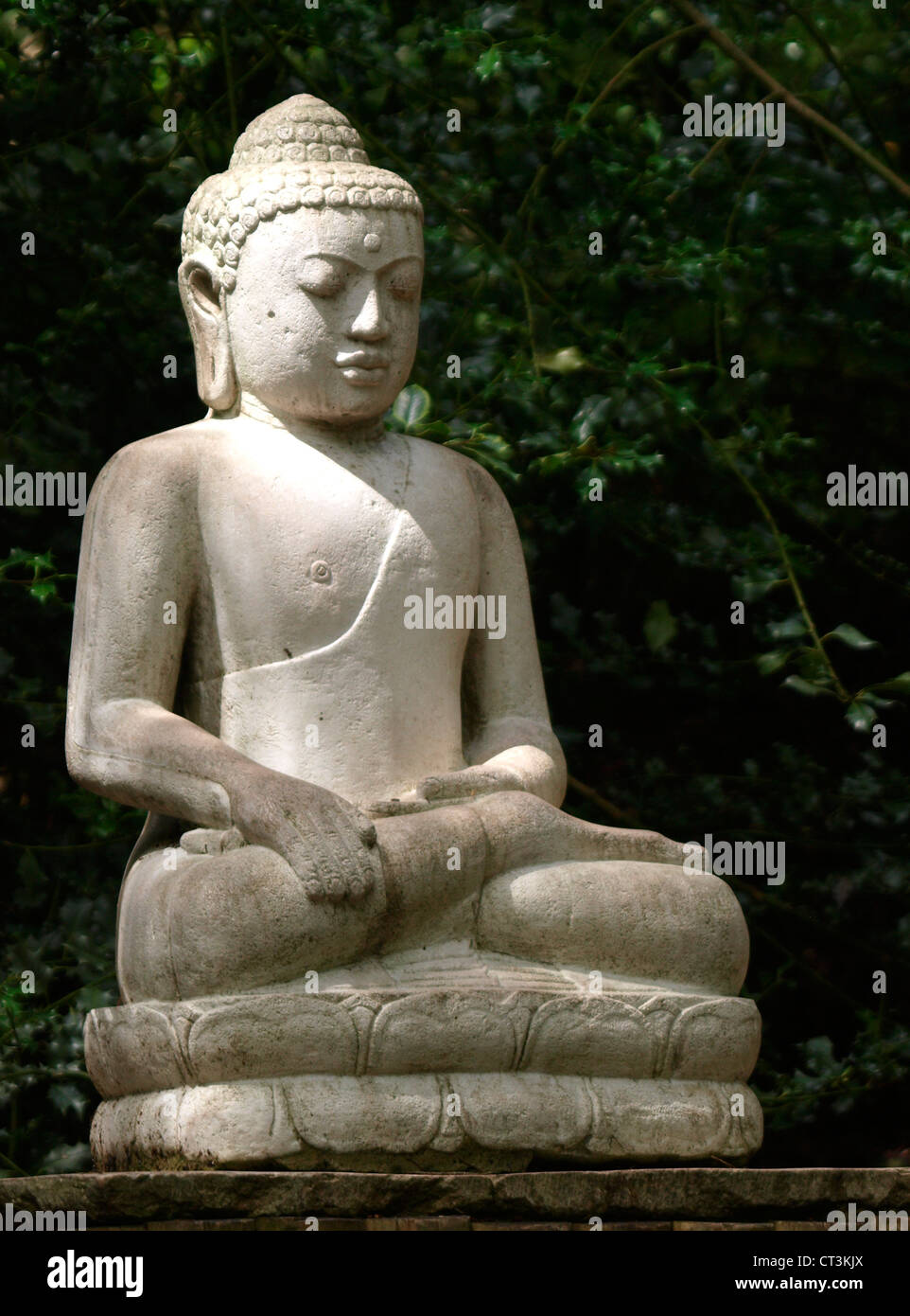 White stone buddha hi-res stock photography and images - Alamy