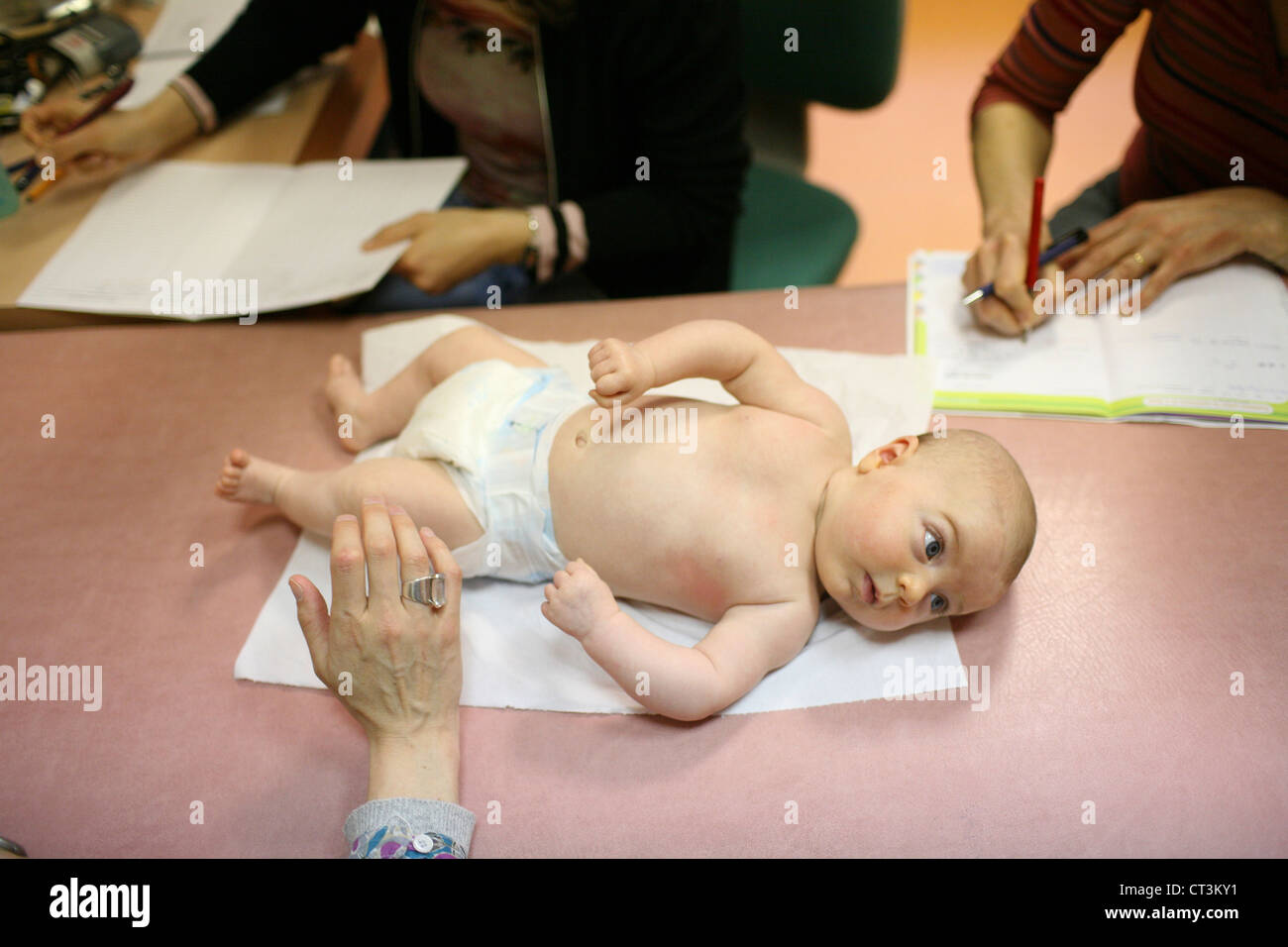 INFANT IN CONSULTATION Stock Photo - Alamy