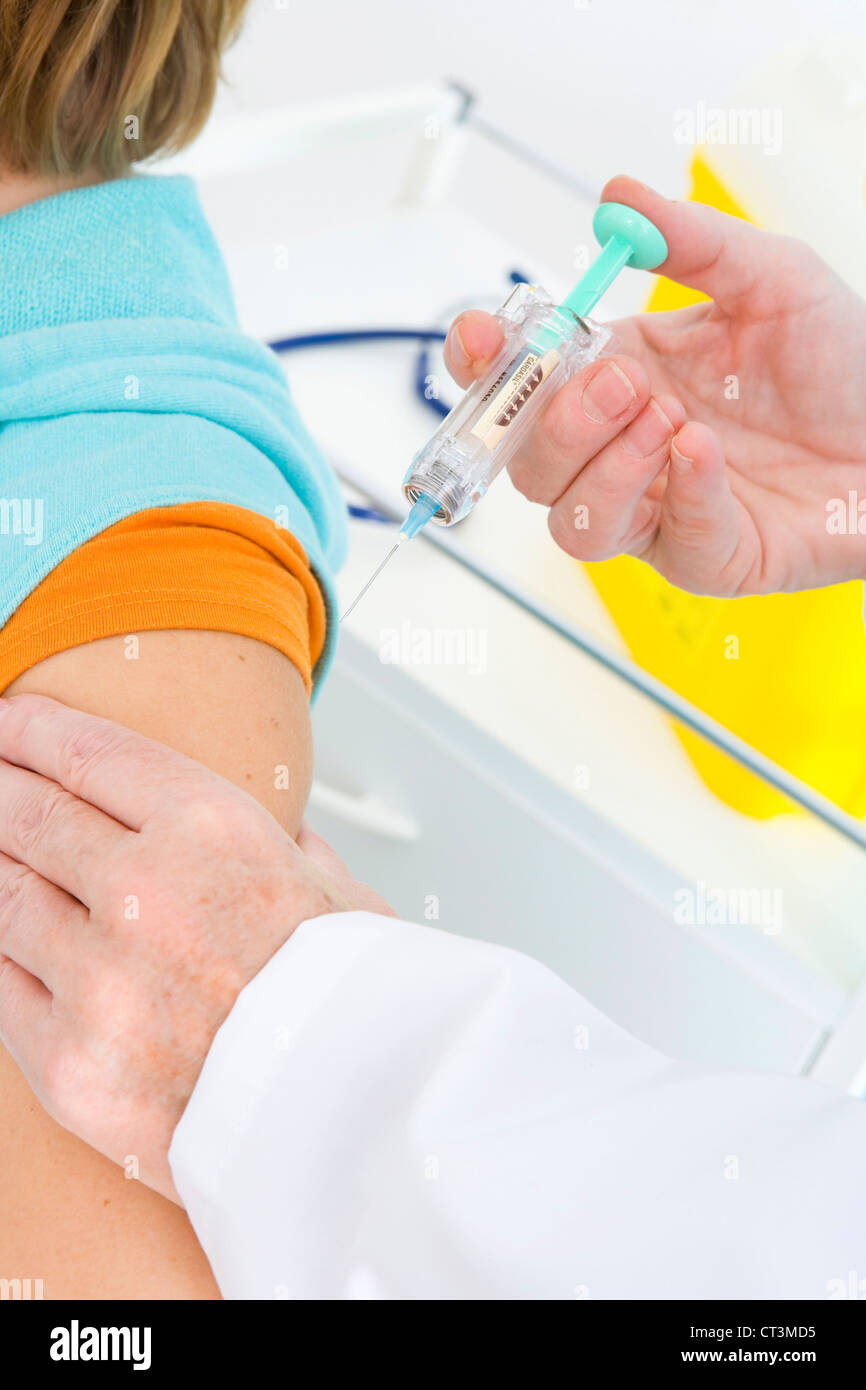 CERVICAL CANCER VACCINE Stock Photo - Alamy