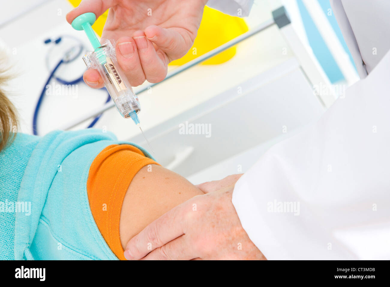 CERVICAL CANCER VACCINE Stock Photo - Alamy