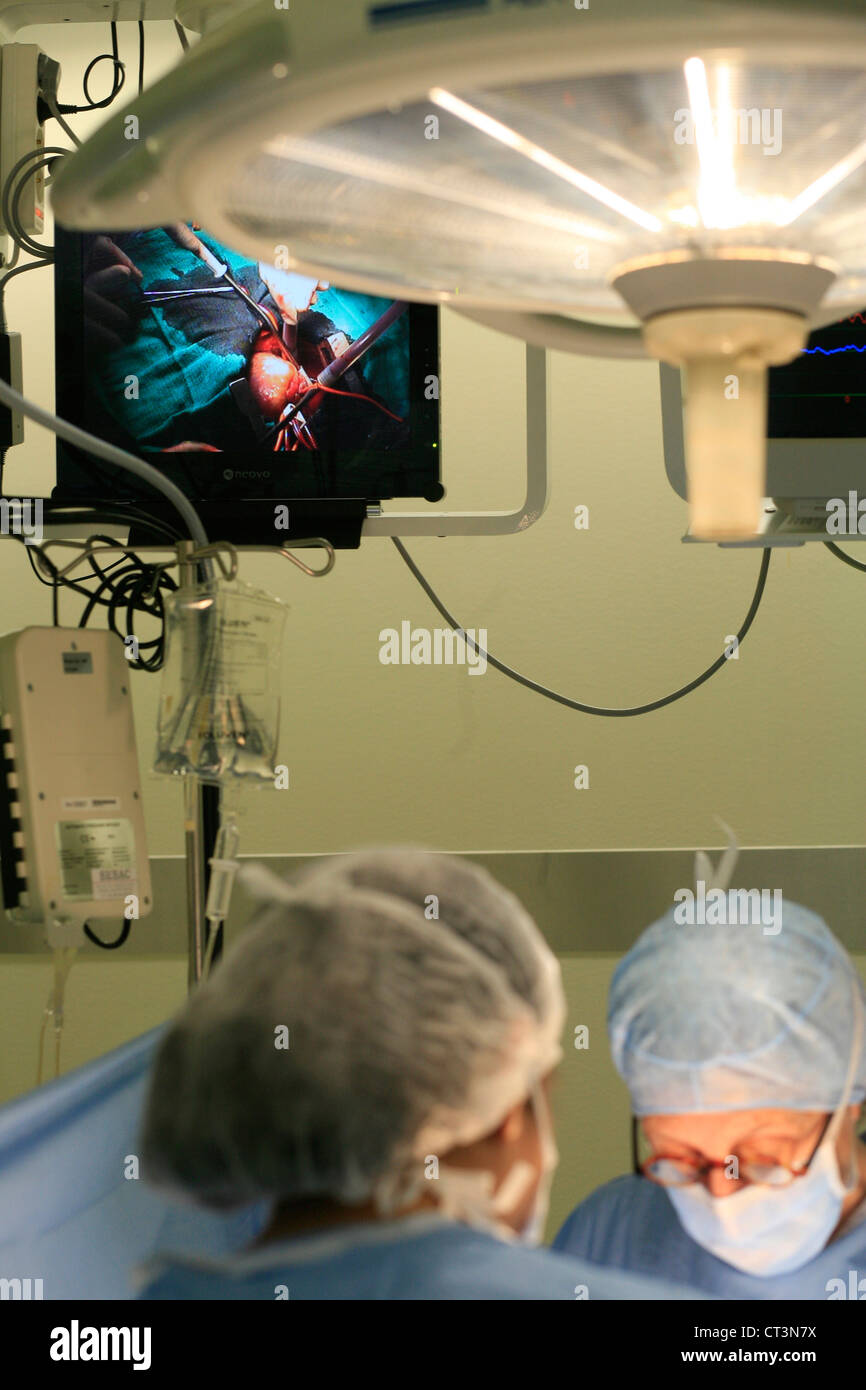 Cardiac surgery navigation hi-res stock photography and images - Alamy