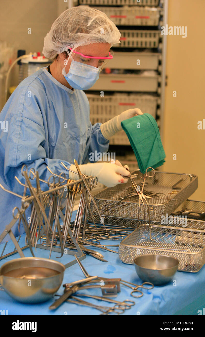 Surgical suite hi-res stock photography and images - Alamy