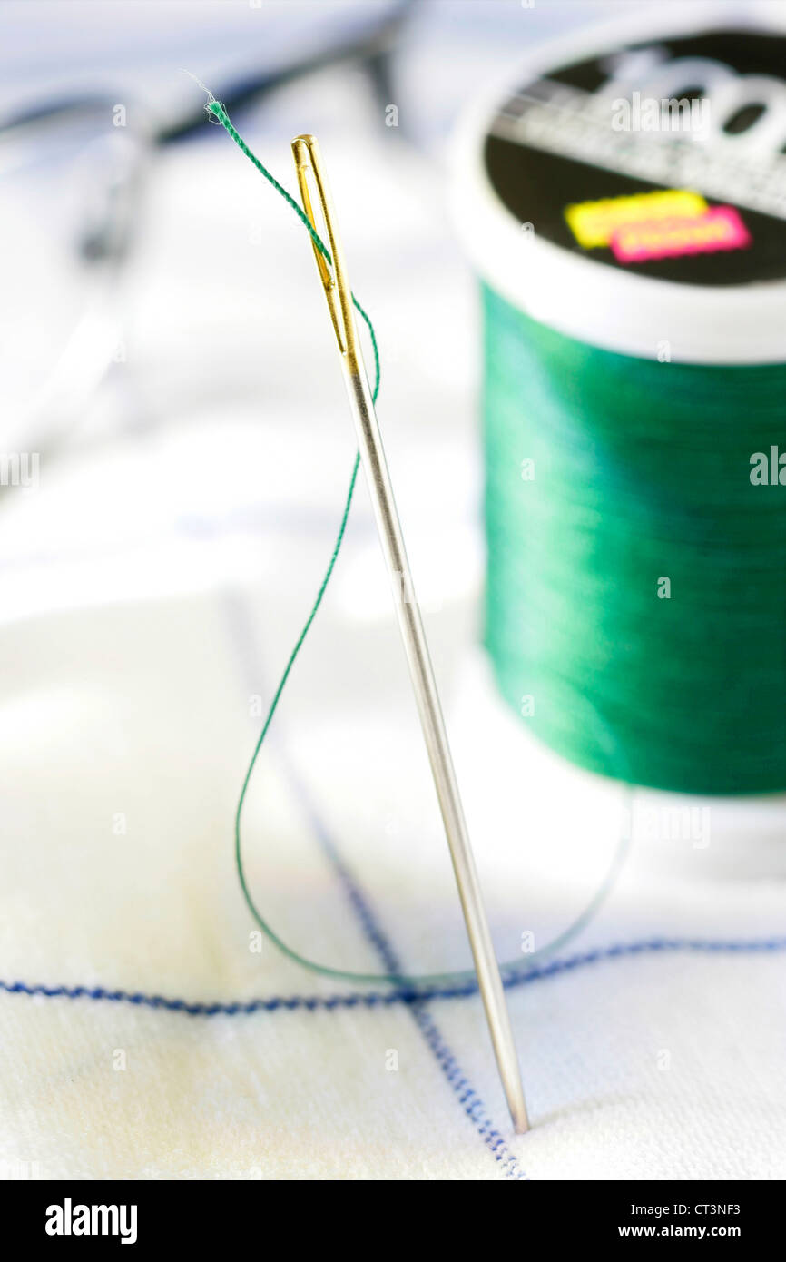 Detailed needle hi-res stock photography and images - Alamy