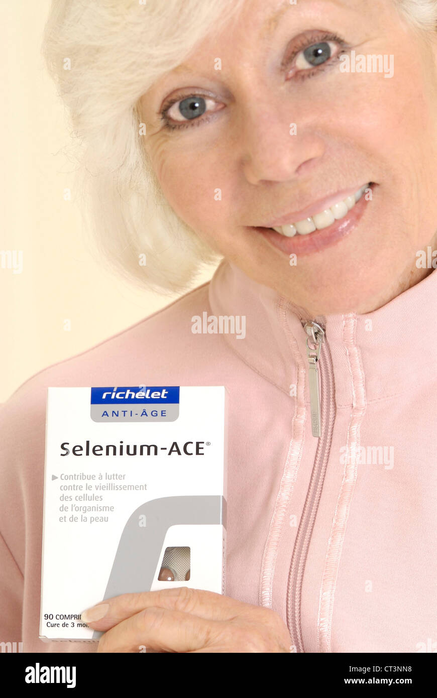 SELENIUM FOOD SUPPLEMENT Stock Photo - Alamy