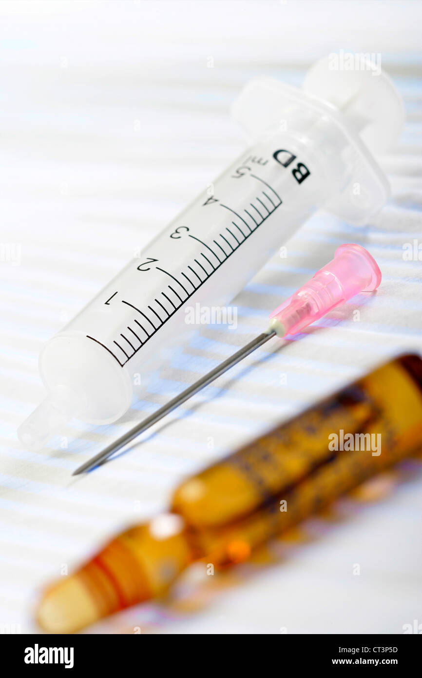 Injectable hi-res stock photography and images - Alamy