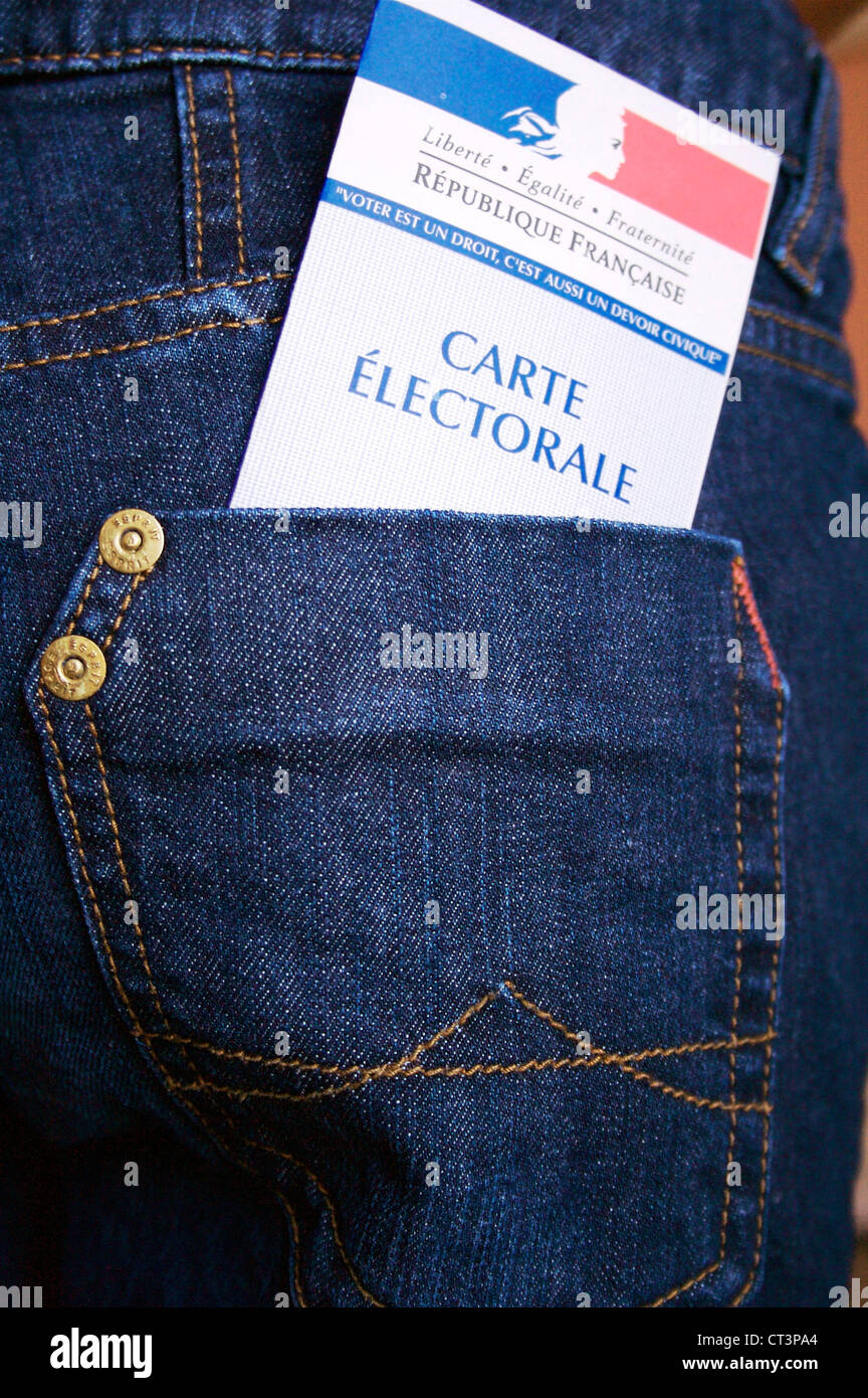 VOTER REGISTRATION CARD Stock Photo - Alamy