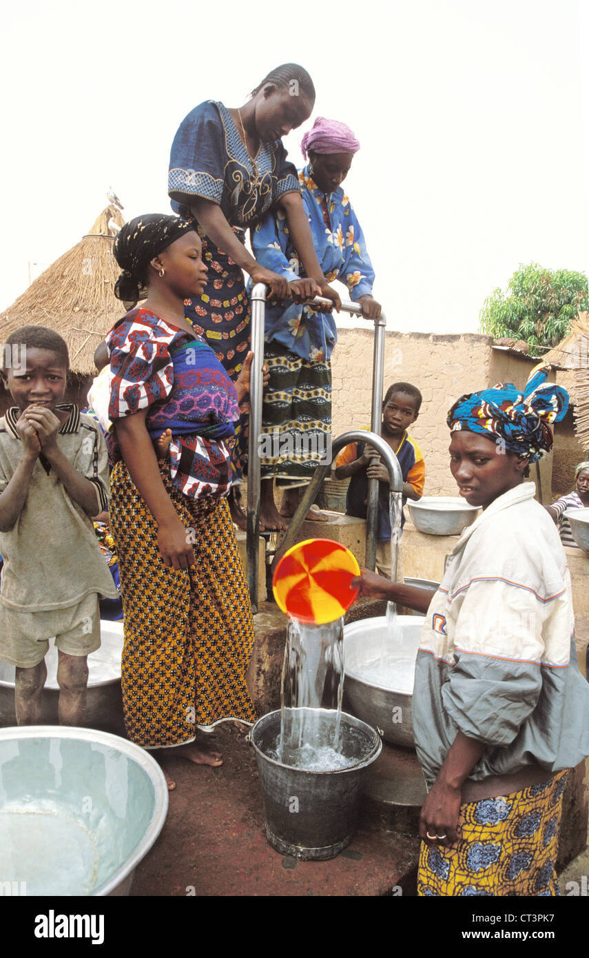 DRINKING WATER, AFRICA Stock Photo - Alamy