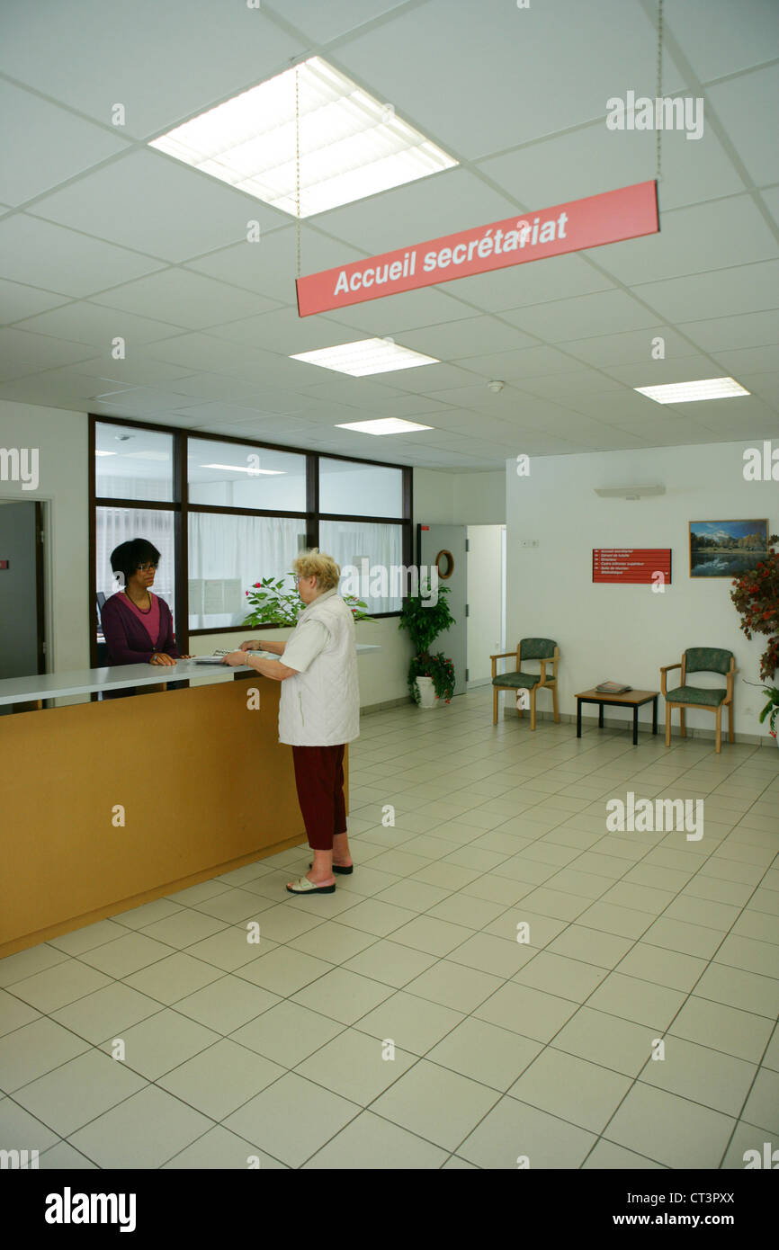HOSPITAL RECEPTION AREA Stock Photo - Alamy