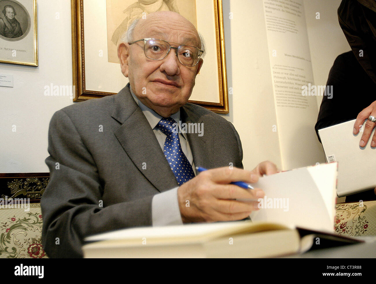 Marcel reich ranicki hi-res stock photography and images - Alamy