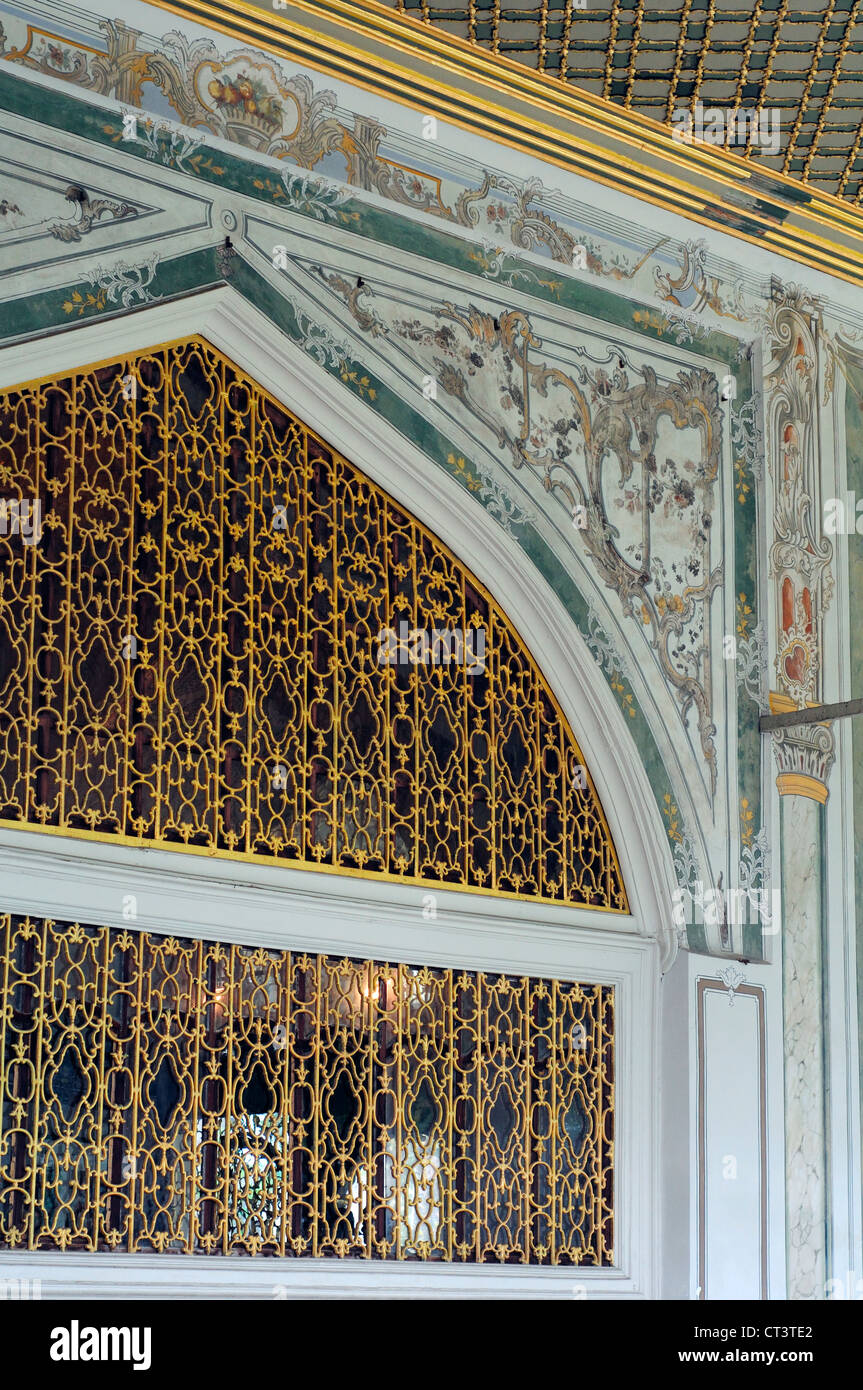 Turkey, Istanbul, Topkapi, Palace, Wrought Iron window Stock Photo - Alamy