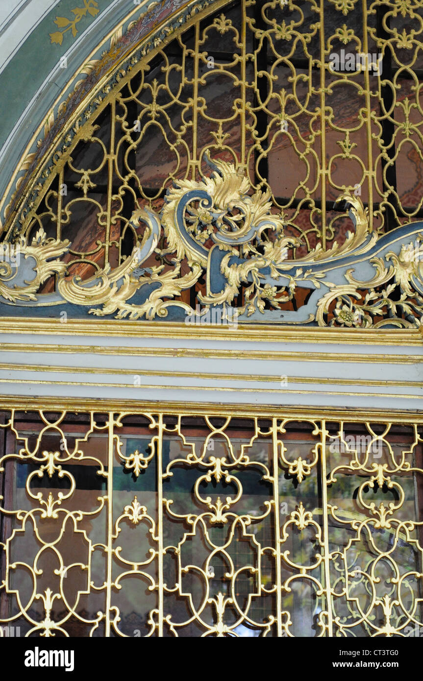 Turkey, Istanbul, Topkapi, Palace, Wrought Iron window Stock Photo - Alamy