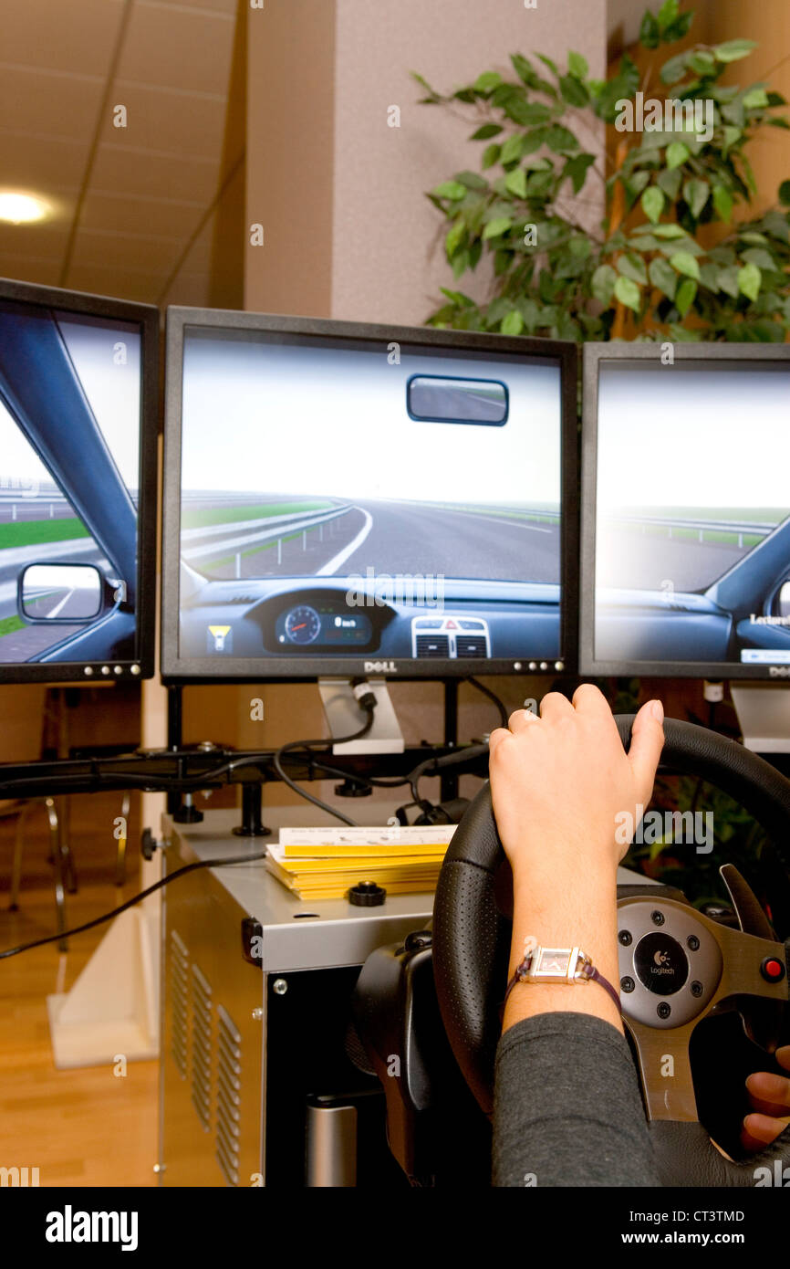AUTOMOBILE, DRIVING SIMULATOR Stock Photo - Alamy