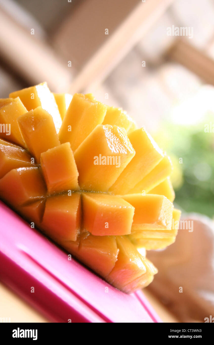 Mango processing hi-res stock photography and images - Alamy