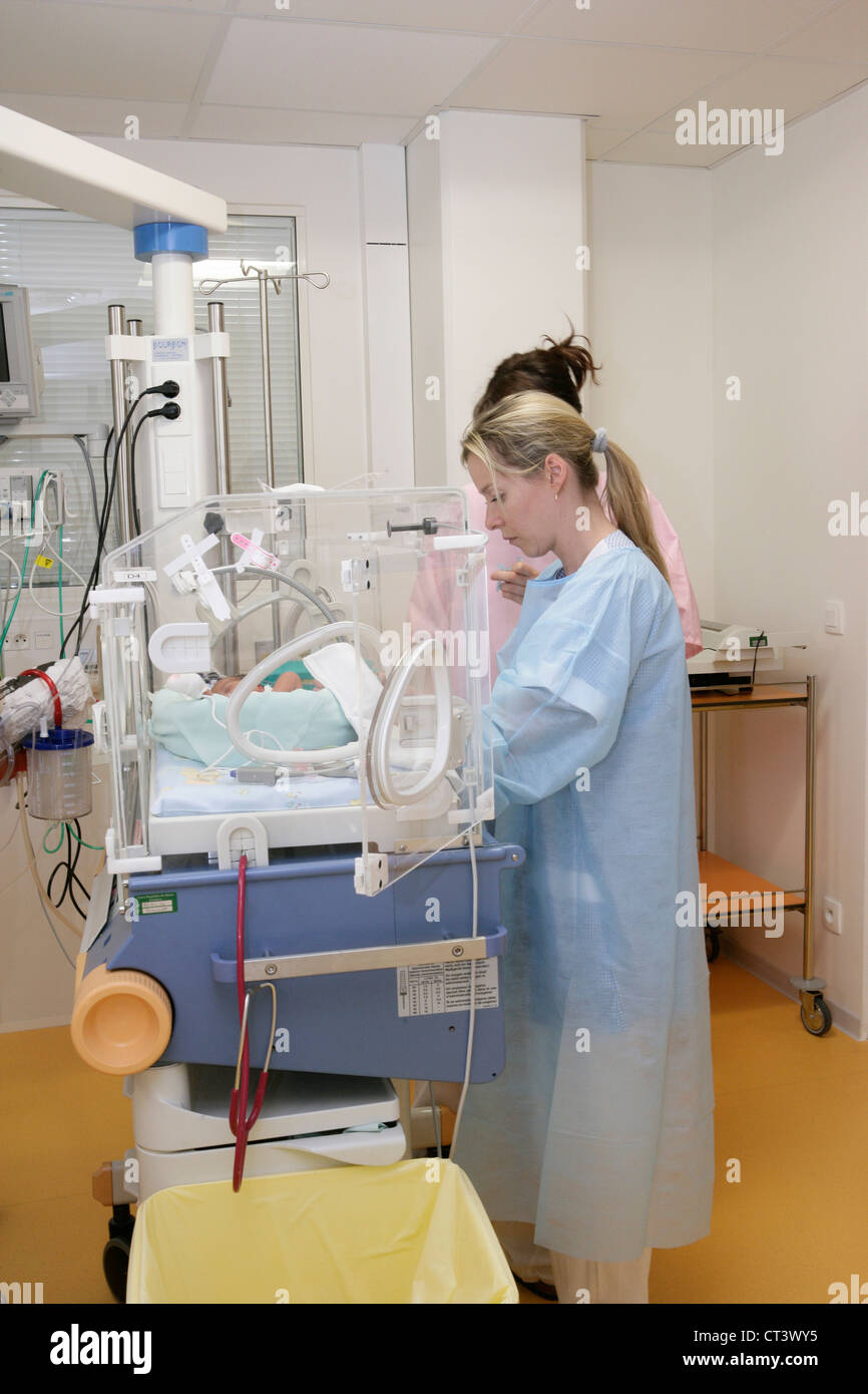 Pediatric and neonatal patients hi-res stock photography and images - Alamy