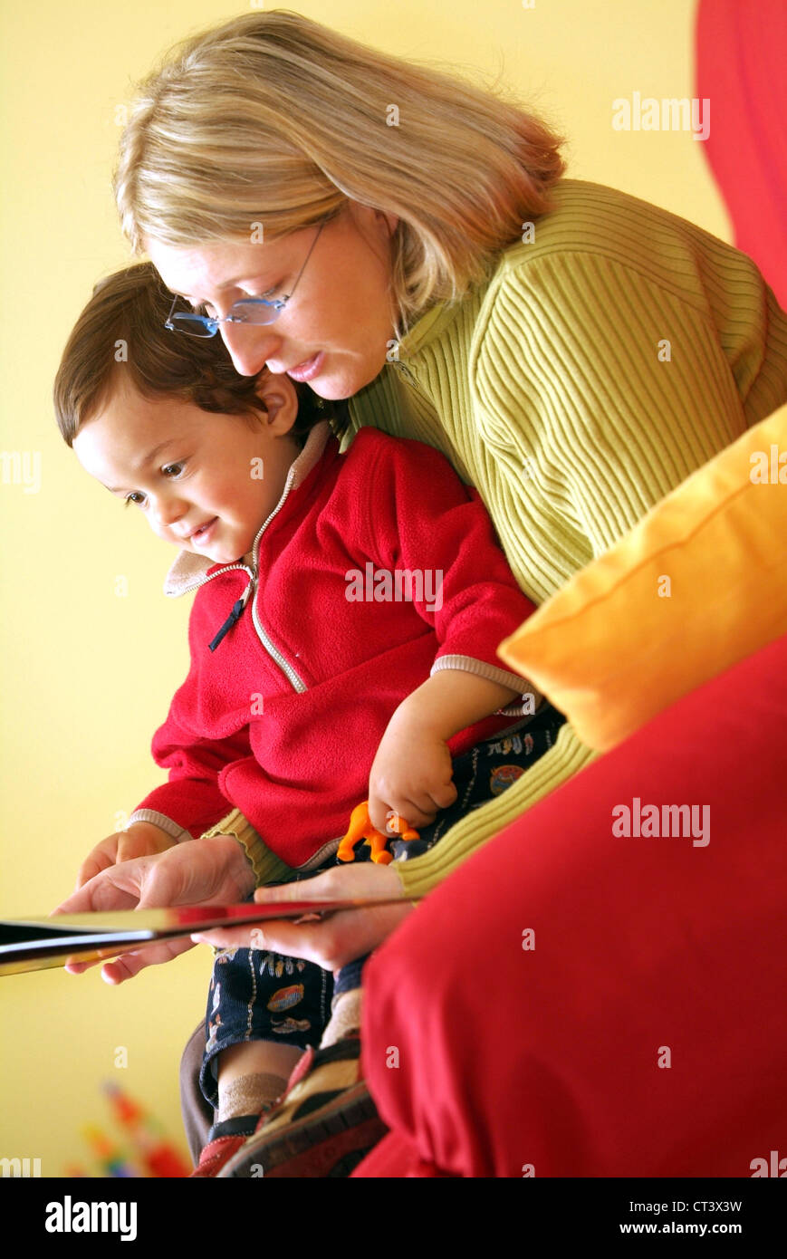 Baby sitters hi-res stock photography and images - Alamy
