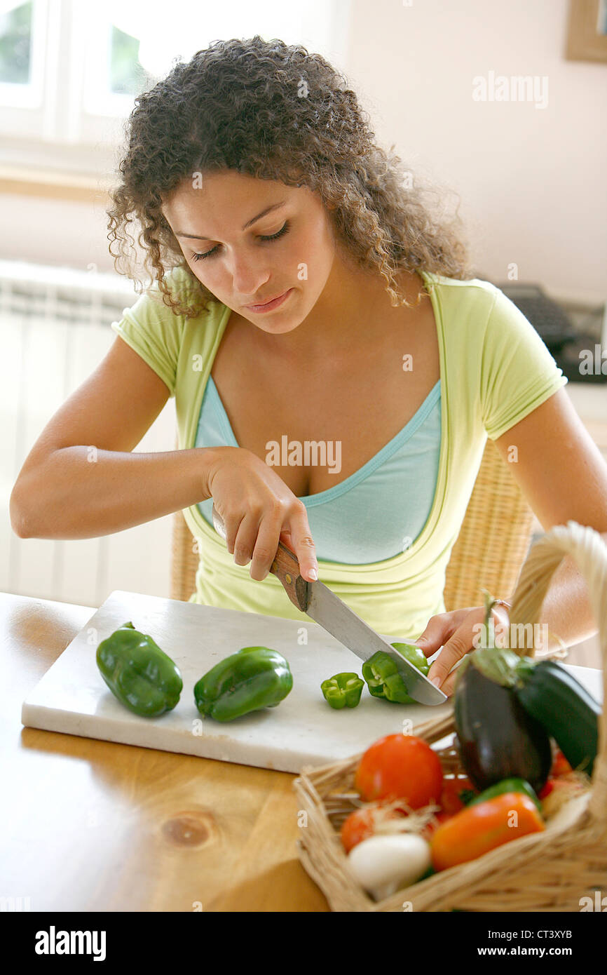 WOMAN IN KITCHEN Stock Photo - Alamy