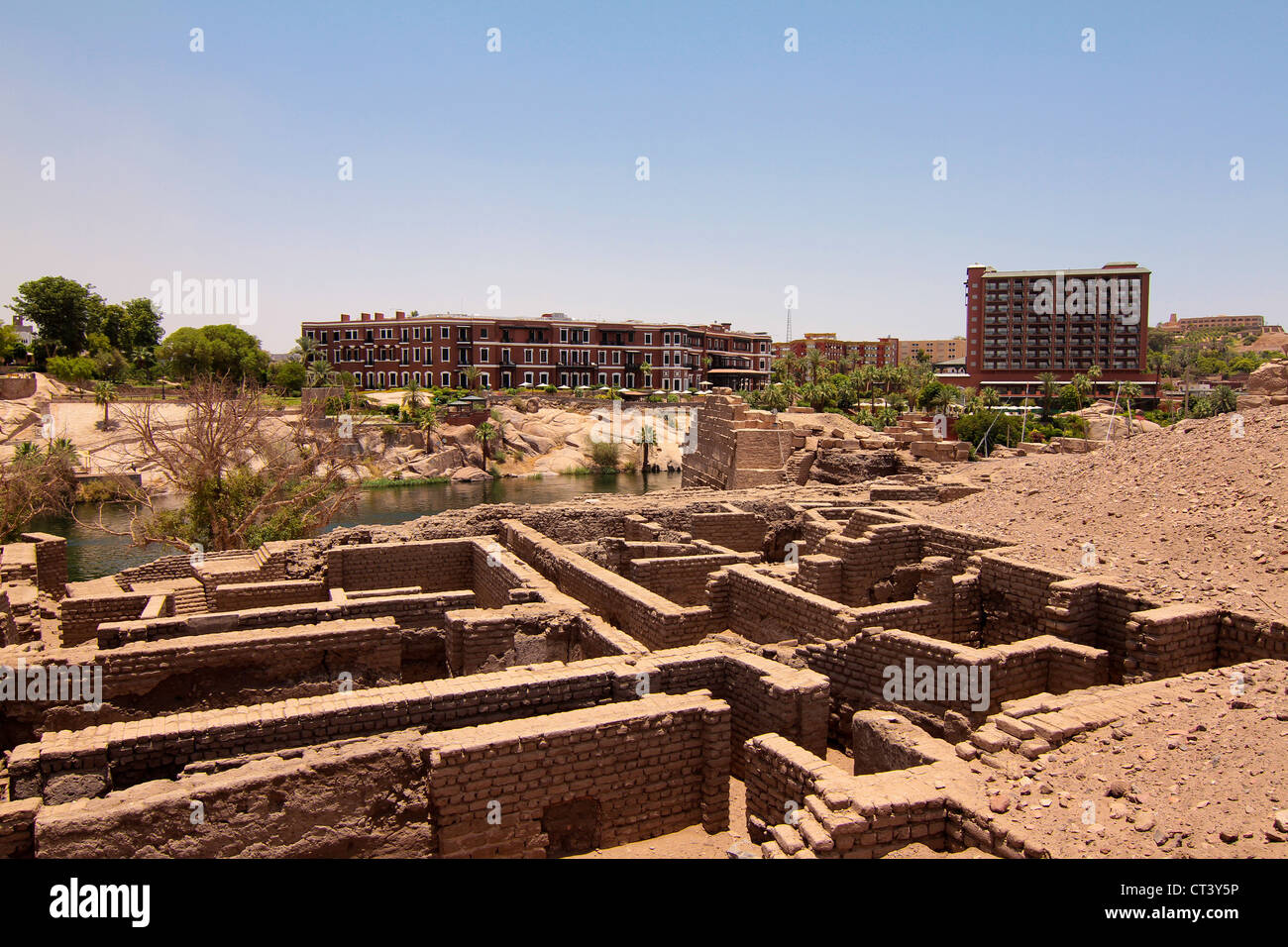 Elephantine ruins hi-res stock photography and images - Alamy