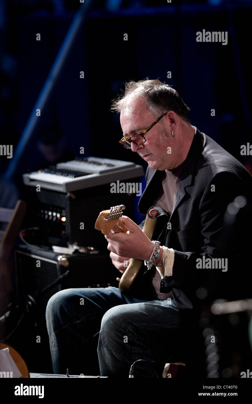 Adrian utley hi-res stock photography and images - Alamy