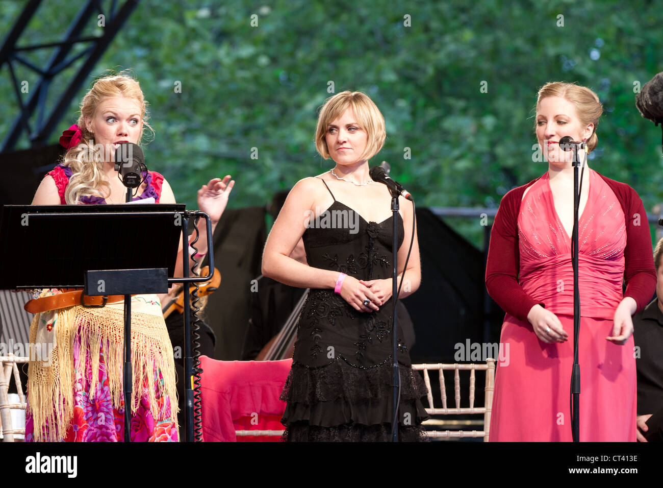 Classical performers hi-res stock photography and images - Alamy