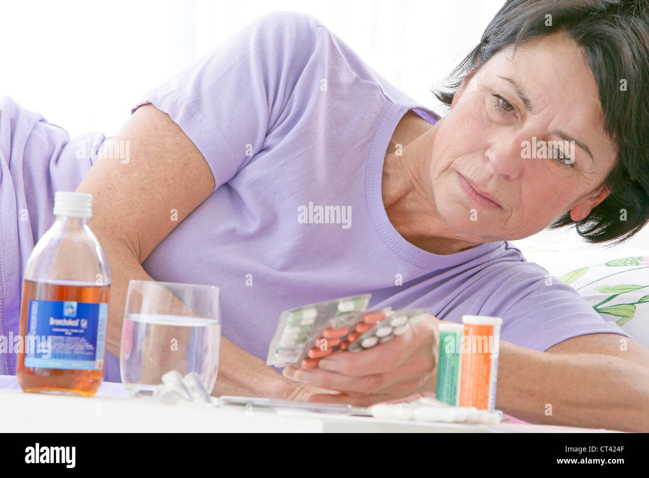 Female over 50 and ill hi-res stock photography and images - Alamy