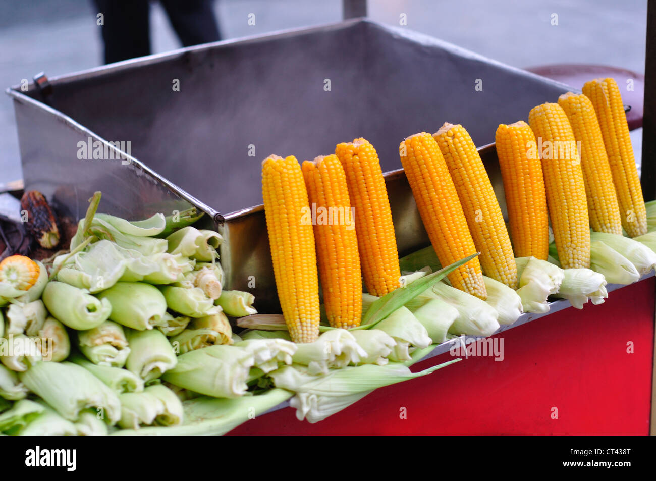 Turkey, Istanbul, Cooked Corn on Sale on a Market Stall Stock Photo - Alamy