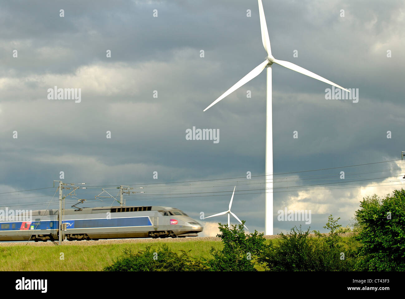 Electrical driven trains hi-res stock photography and images - Alamy