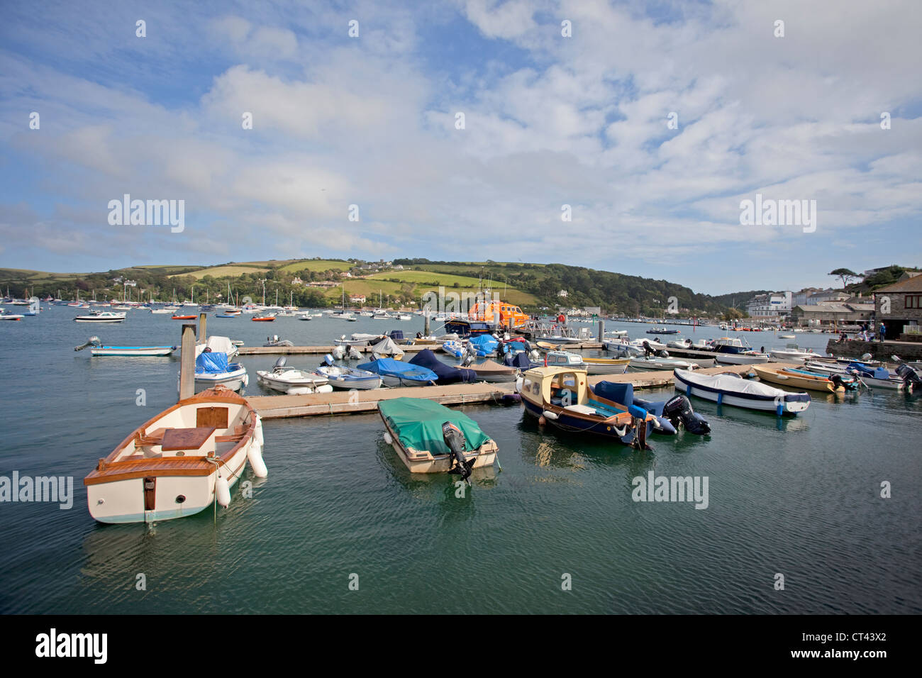 Salcombe cottages hi-res stock photography and images - Alamy