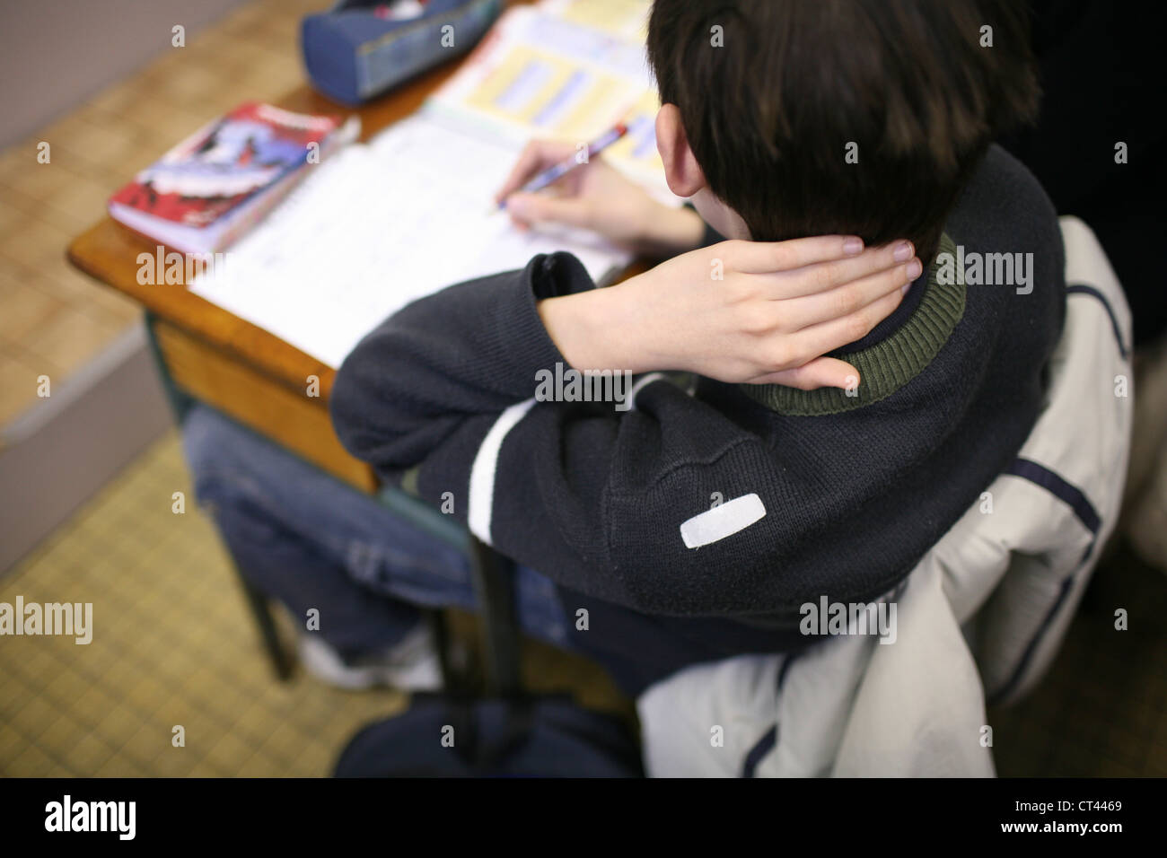 Middle school classroom back view hi-res stock photography and images ...
