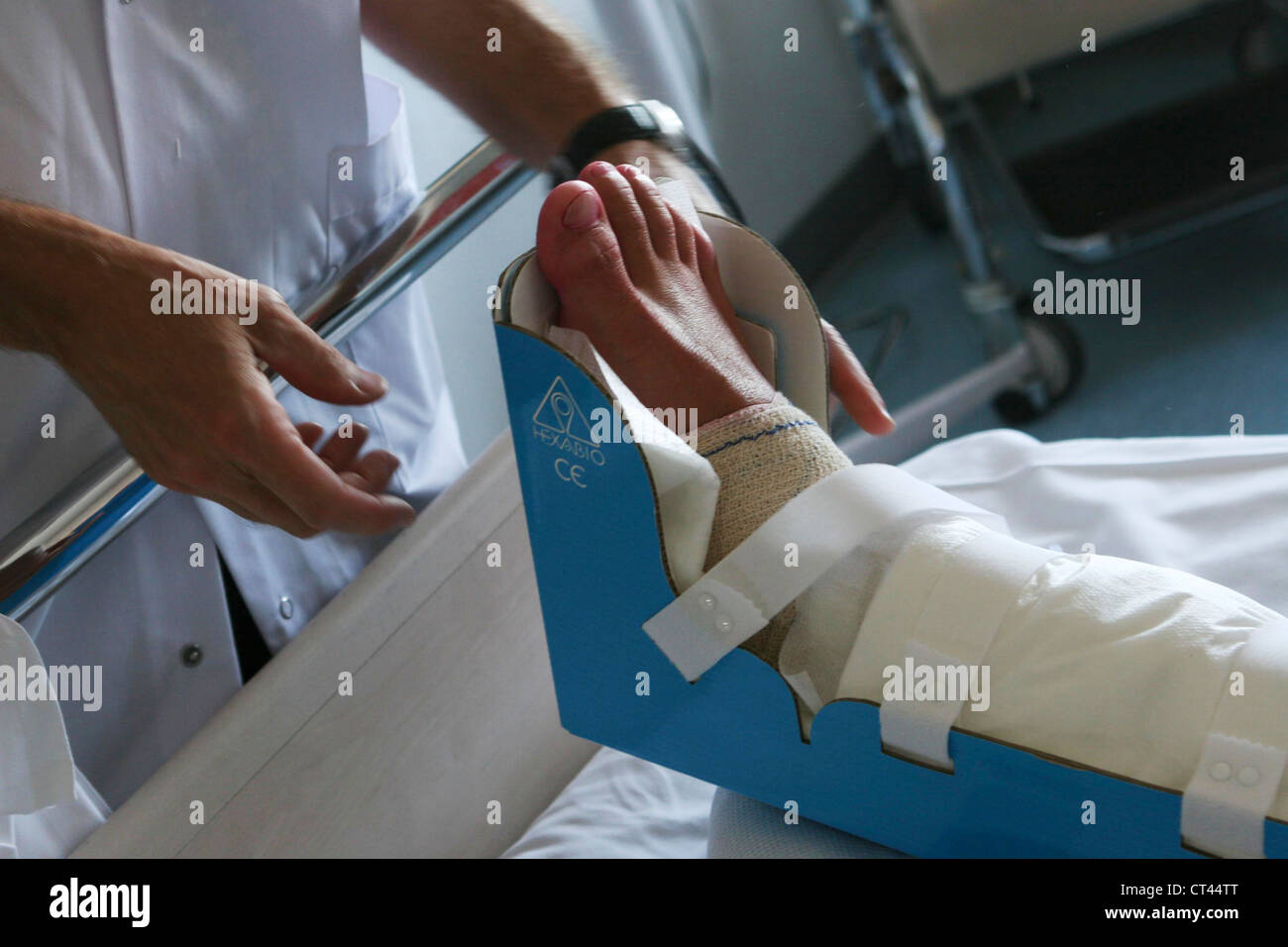 Double leg hi-res stock photography and images - Alamy