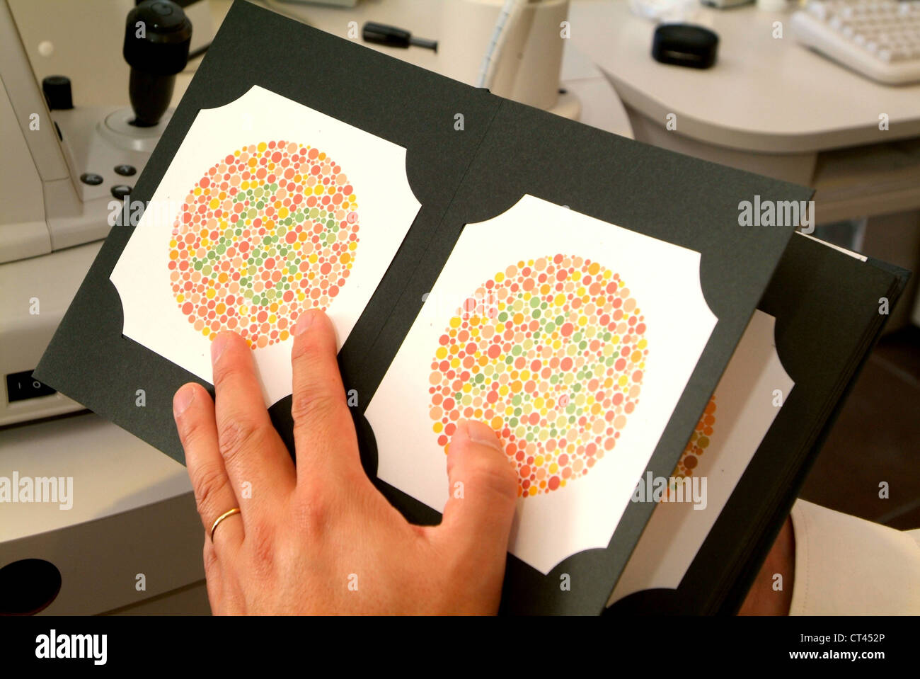 Ishihara color blindness test hi-res stock photography and images - Alamy