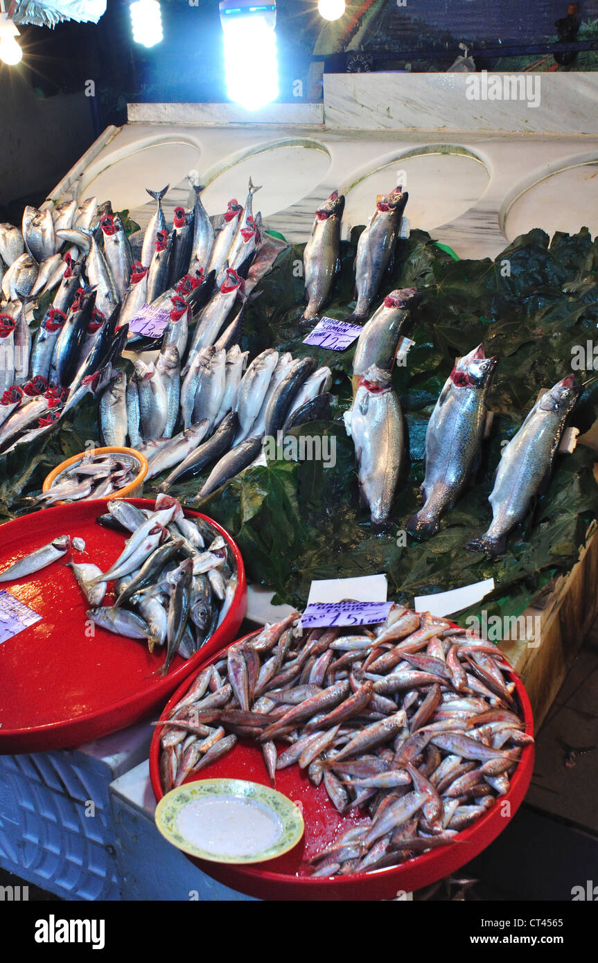 Turkey, Istanbul, Fish Market near Galata Bridge Stock Photo - Alamy