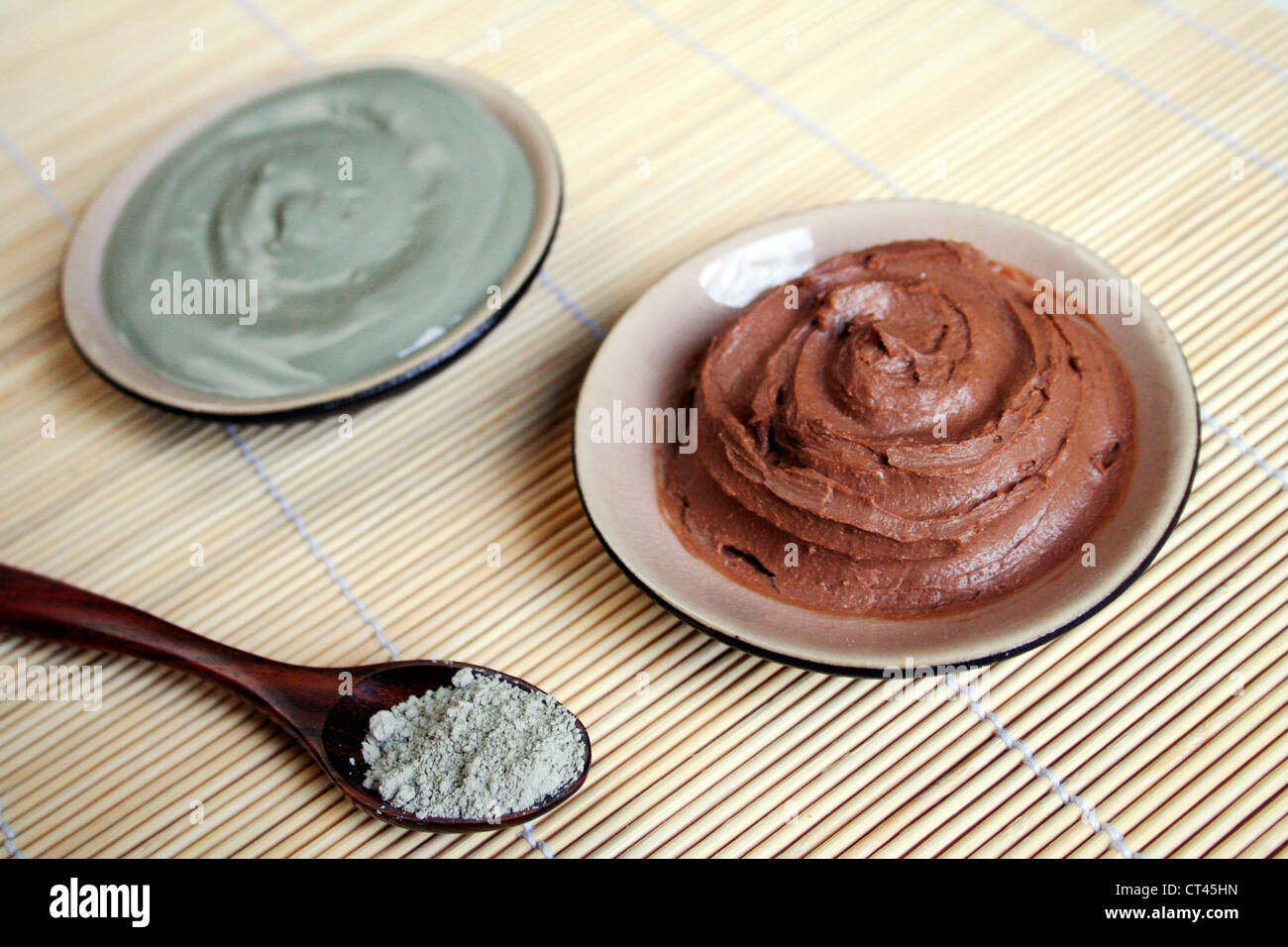 Red medicinal clay hi-res stock photography and images - Alamy