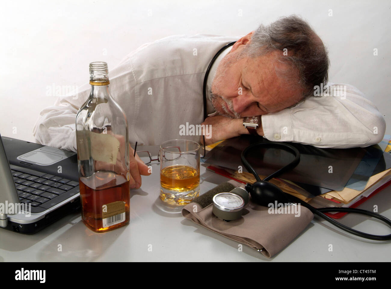 Doctor whisky hi-res stock photography and images - Alamy