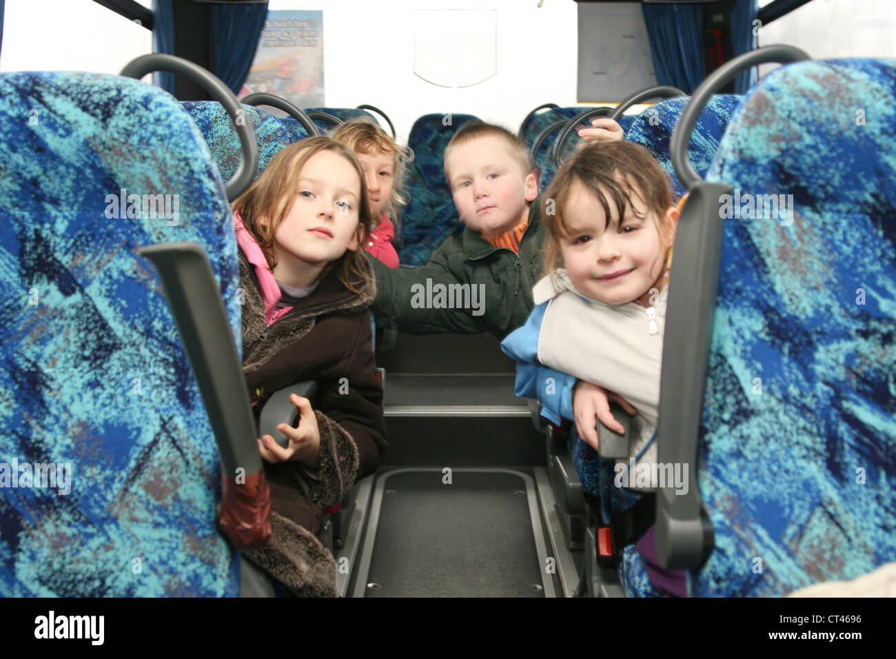 Primary school buses hi-res stock photography and images - Alamy