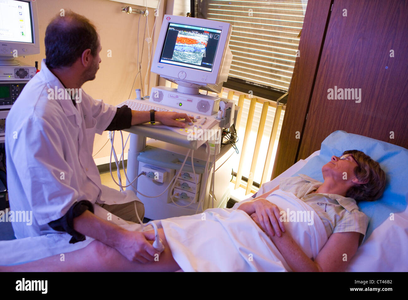 Woman undergoing blood test hi-res stock photography and images - Alamy