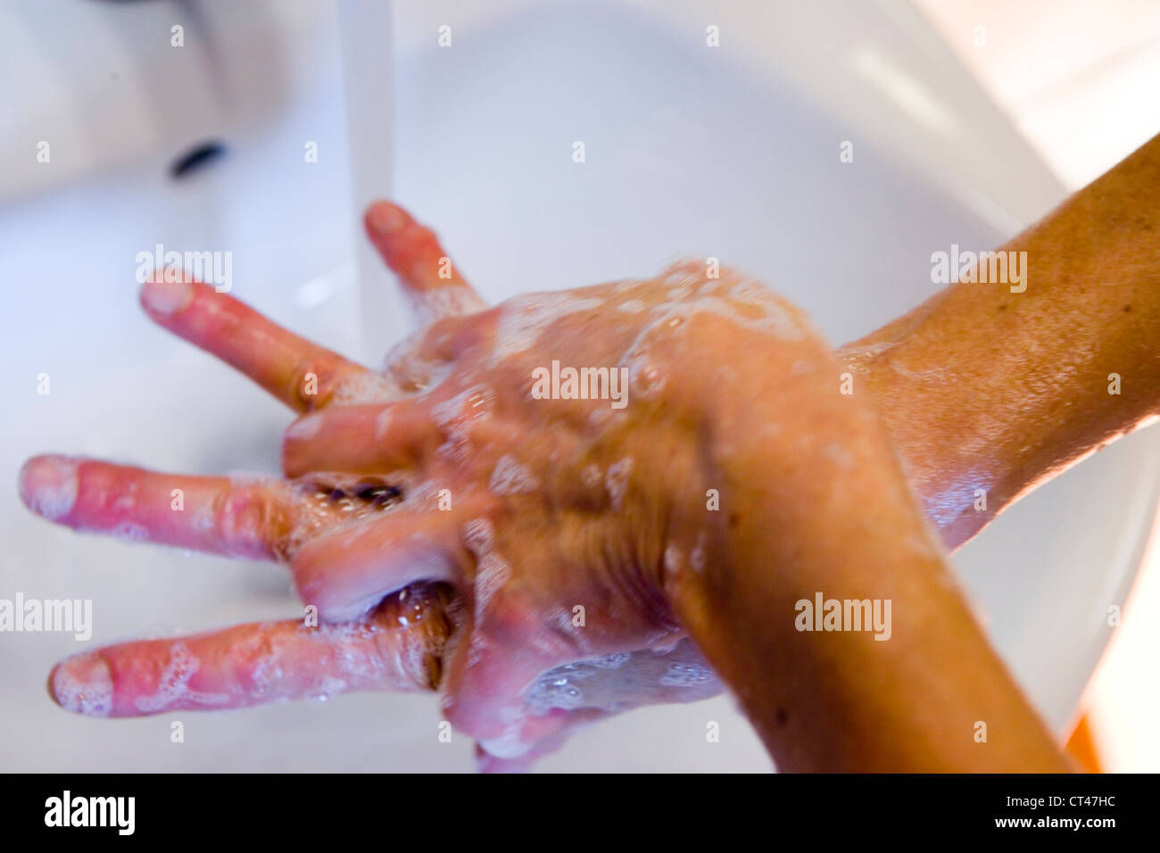 HAND WASHING IN HOSPITAL Stock Photo - Alamy