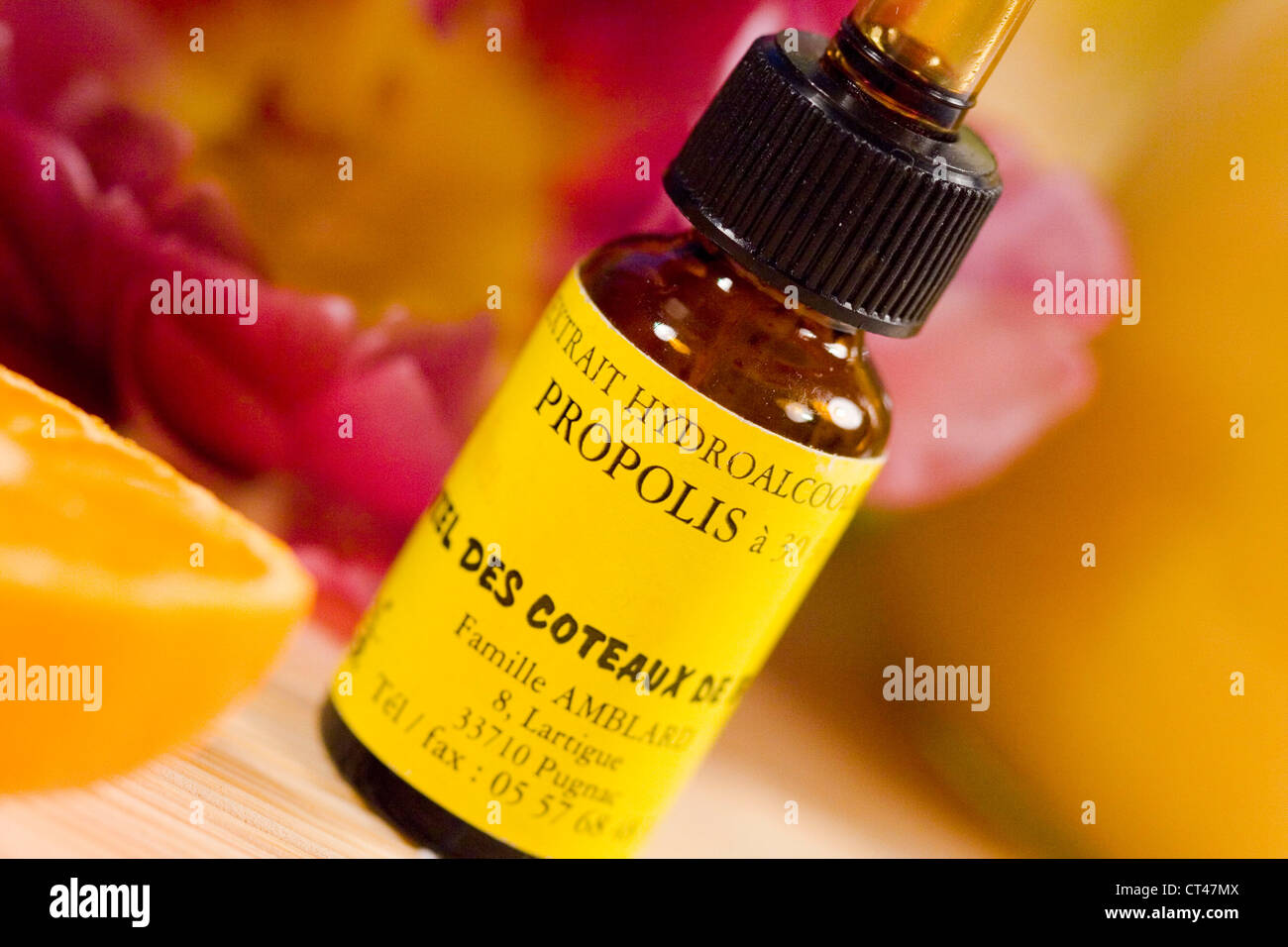 Propolis drop hi-res stock photography and images - Alamy