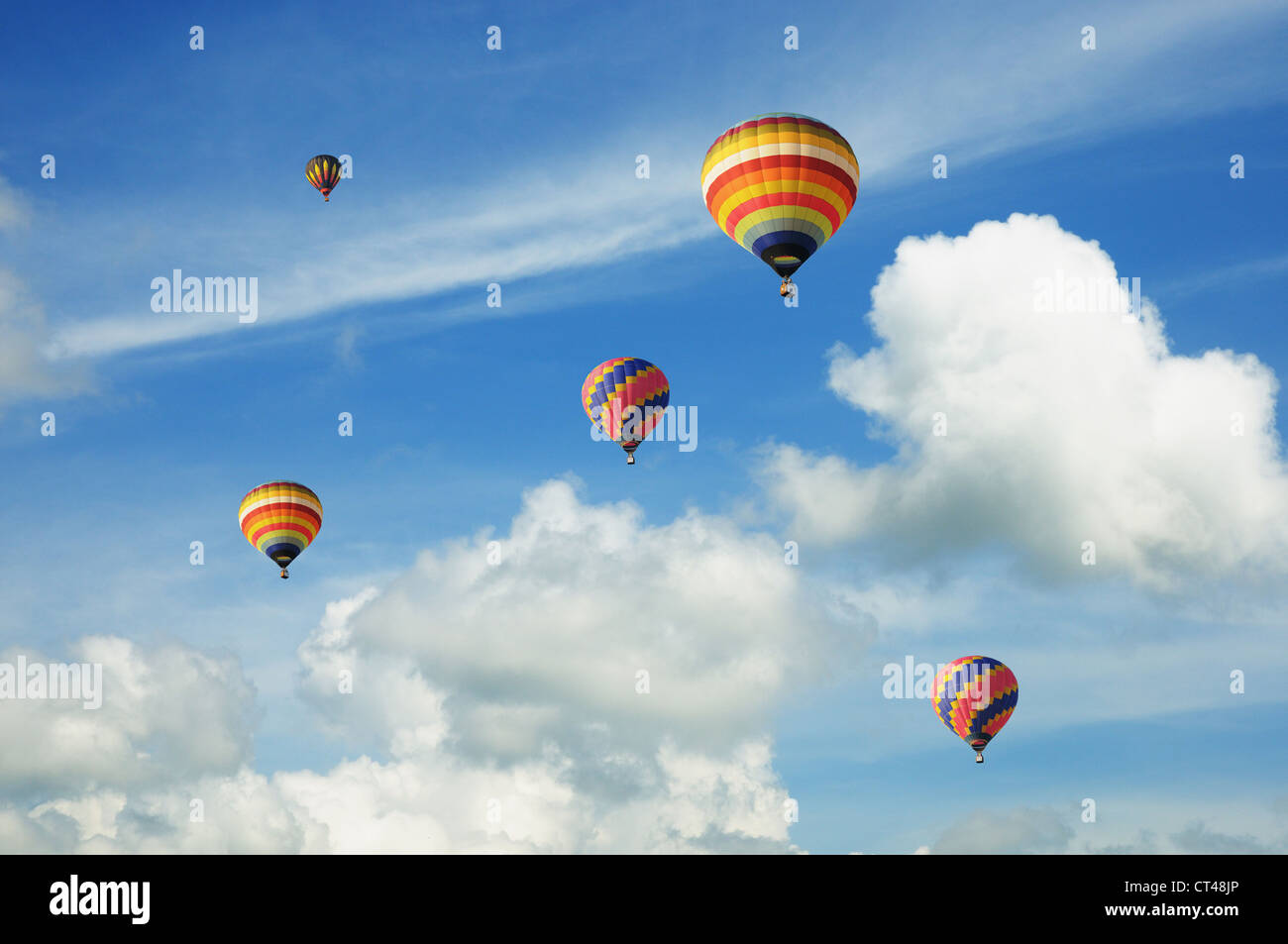 Aerial balloon hi-res stock photography and images - Alamy